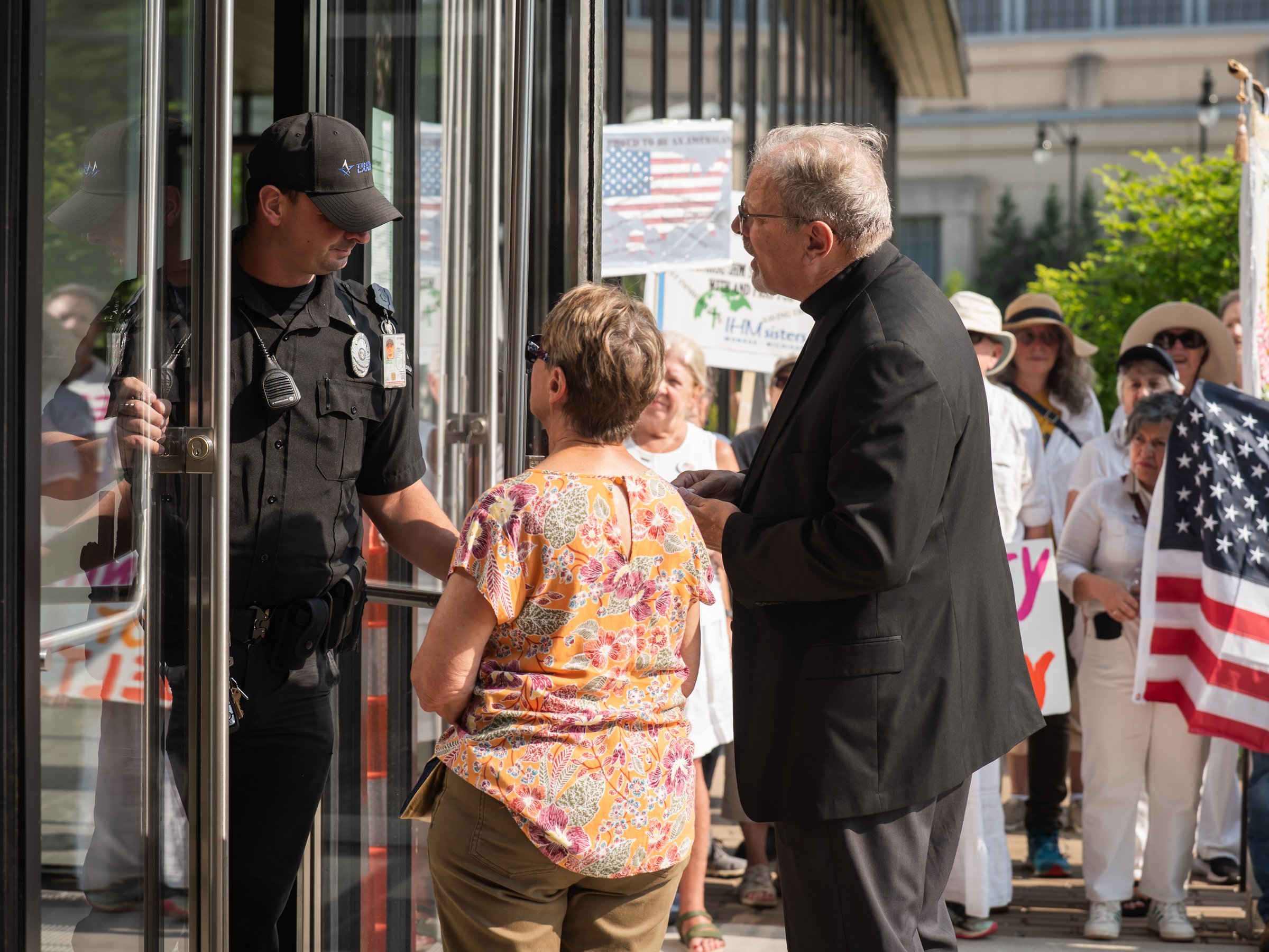 Church leaders, faithful lead procession calling for just immigration ...