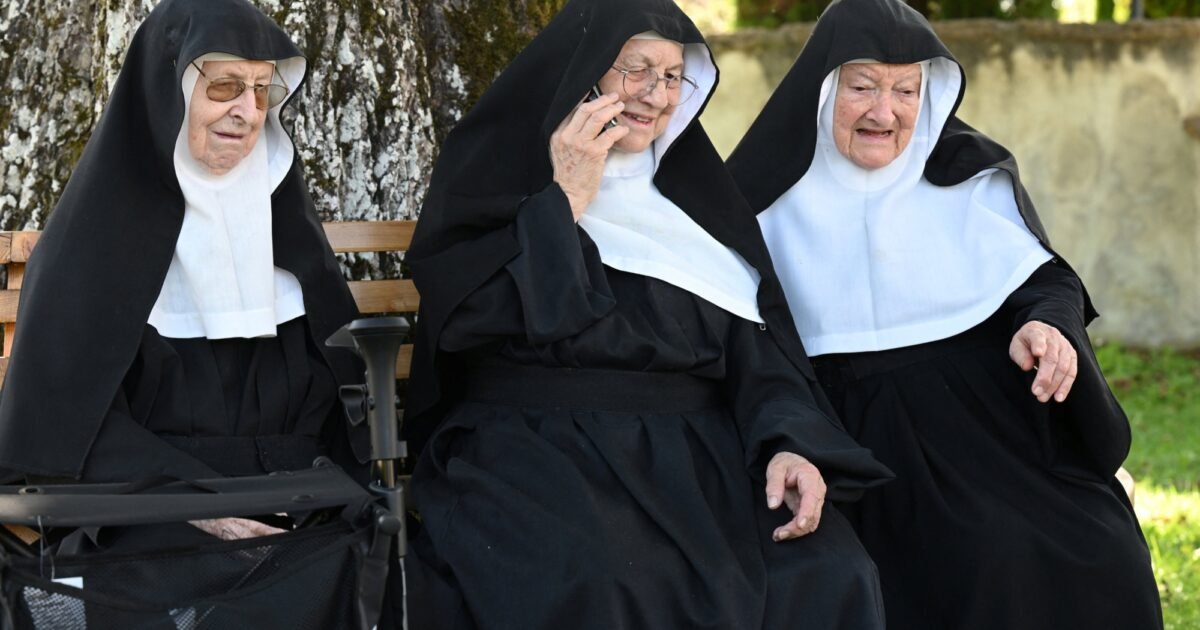 'Nuns on the run' case in Austria highlights plight of aging, dwindling ...