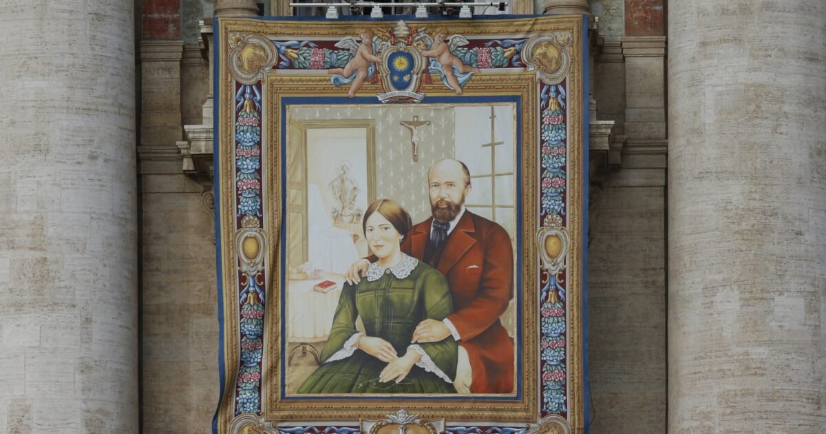 Marriage is a 'noble, exalted' vocation, path to holiness, pope says ...