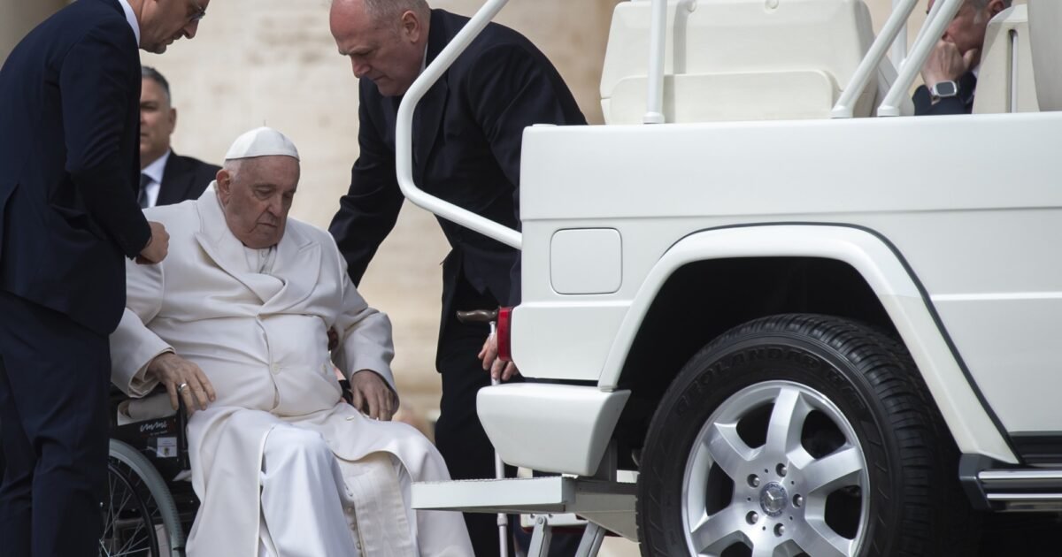 U.S. Catholic bishops call on faithful to pray for Pope Francis ...