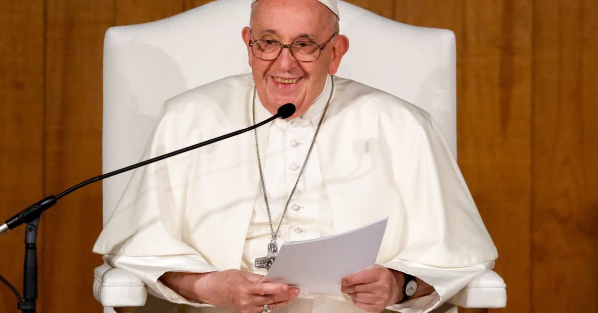Citing vision problems, pope puts aside text, says love must be ...