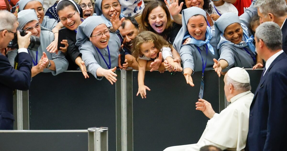 Adoration awakens love for the poor, commitment to justice, pope says ...