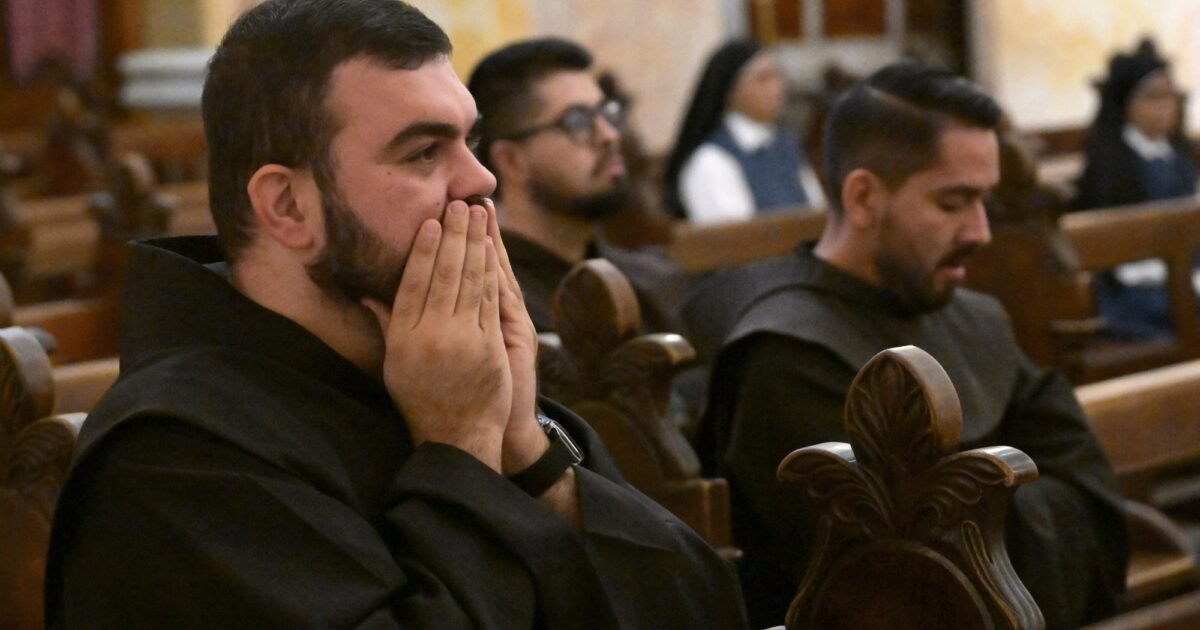 Archbishop calls on Detroiters to pray, fast Oct. 27 for peace in Holy ...