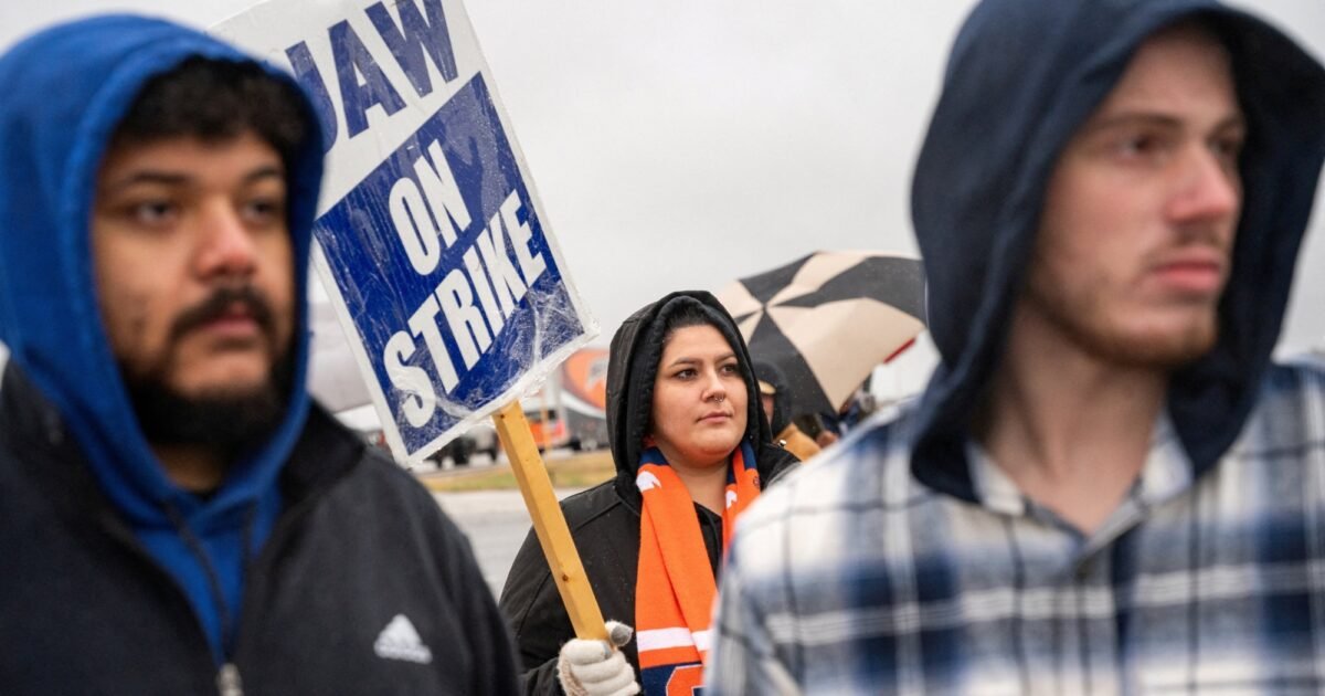 UAW deal with 'Big Three' automakers secures major win for family-wage ...