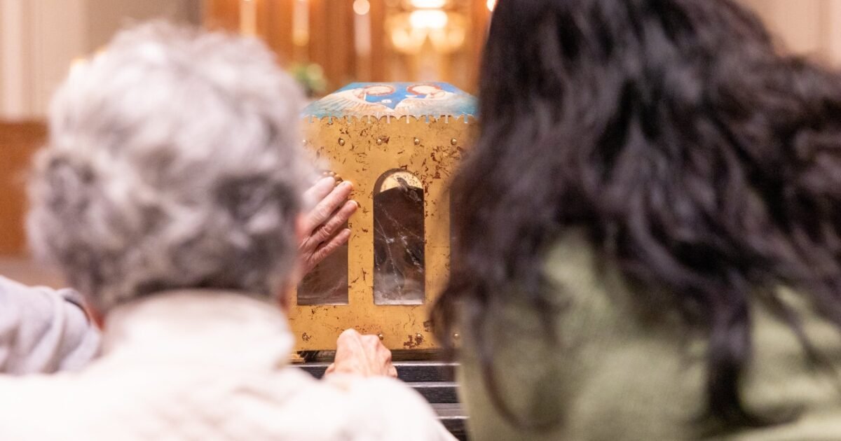 Skull of St. Thomas Aquinas venerated by faithful in Washington during ...