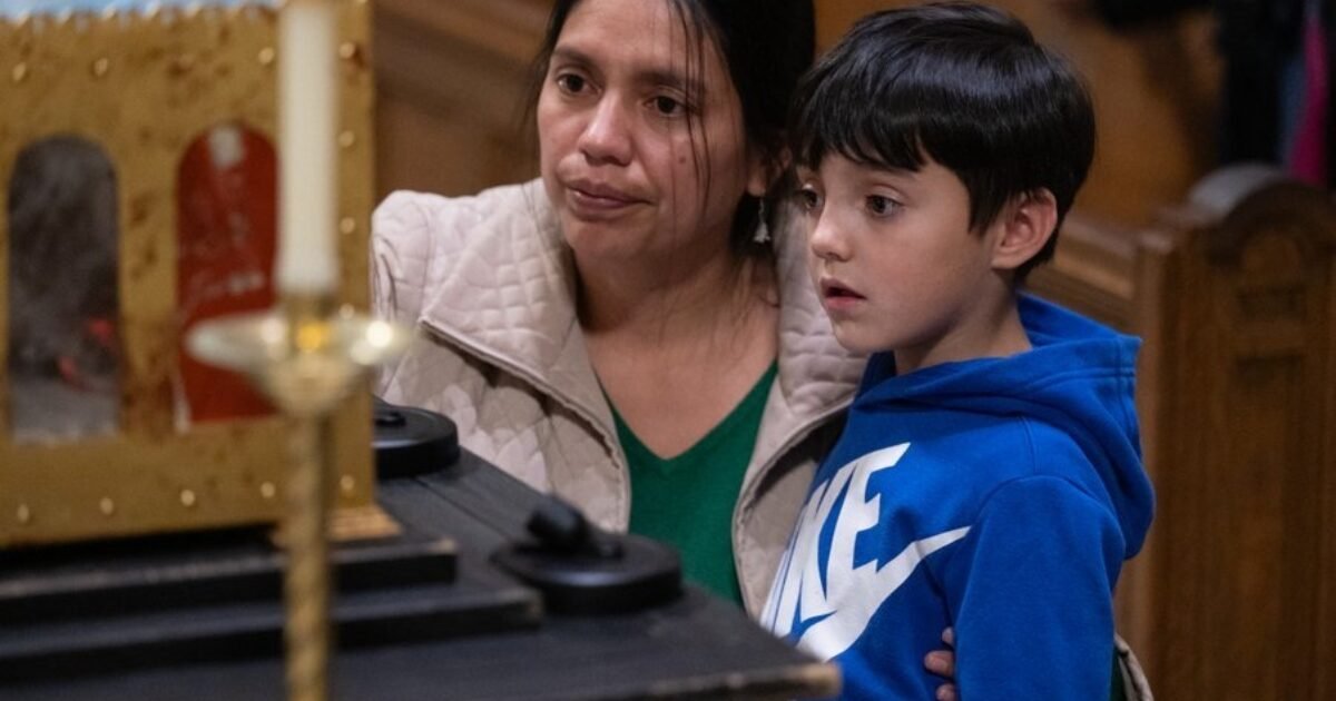 Over 1,500 venerate skull of St. Thomas Aquinas in Baltimore on relic's ...