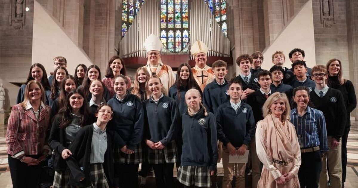 At Catholic Schools Week Mass, students give thanks as a community of ...