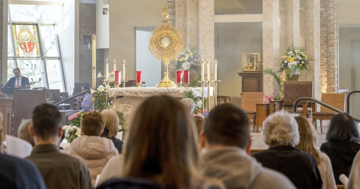 Catholics grow in intimacy with Jesus during first regional Eucharistic ...
