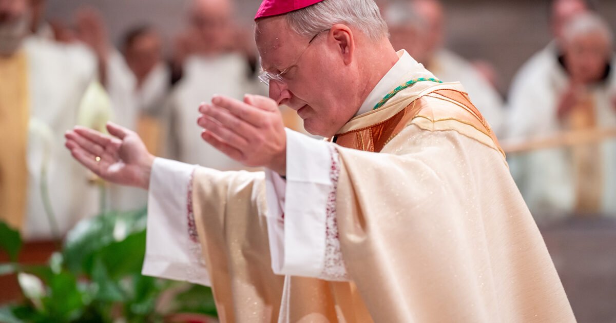 Archbishop Russell concelebrates first Mass as Detroit auxiliary bishop ...