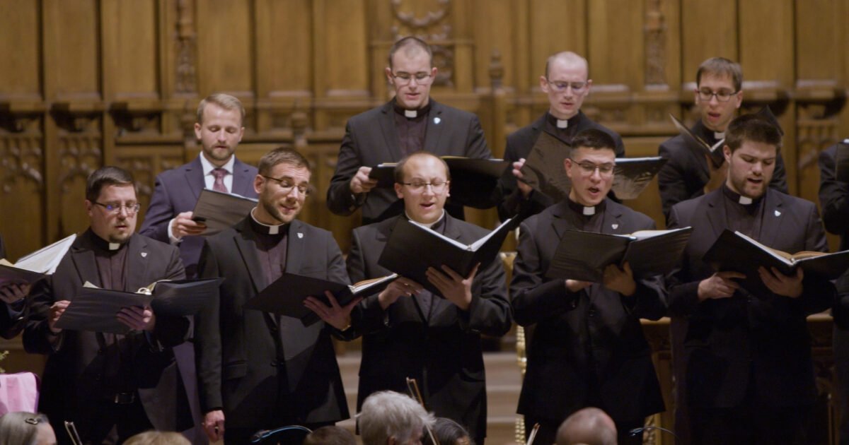 O Holy Night: Seminarians sing Christmas joy at Sacred Heart concert ...
