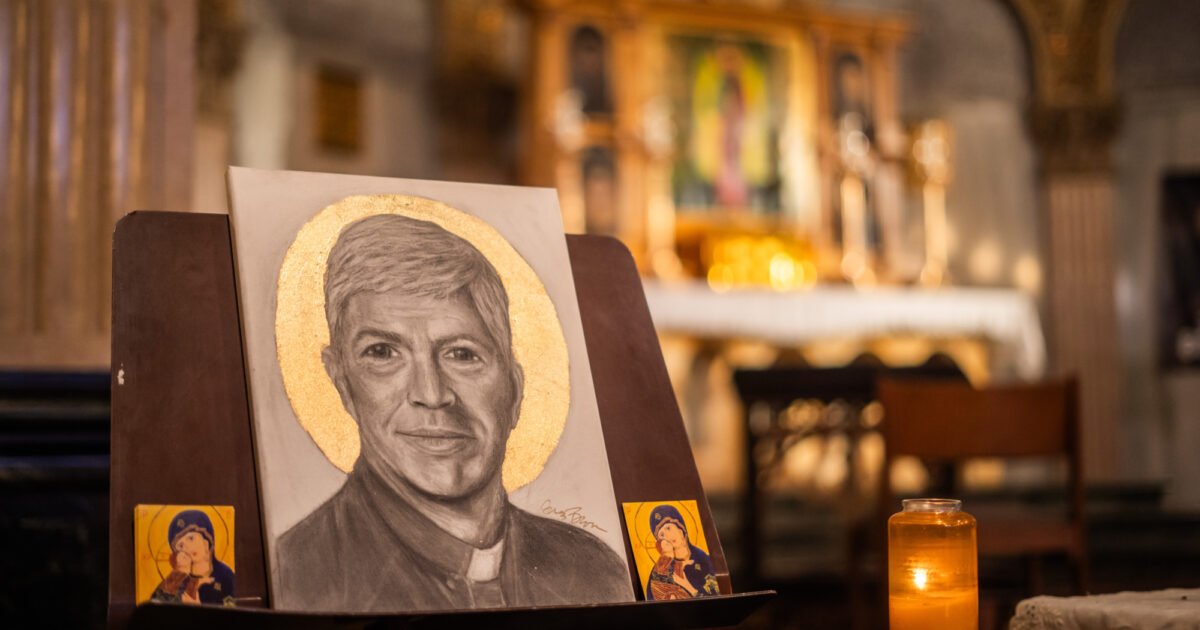 Detroit artist honors late Msgr. Daniel Trapp with portrait capturing ...