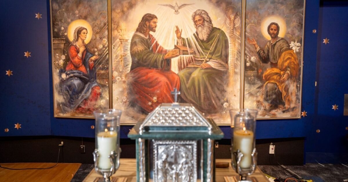 New art at St. Elizabeth Ann Seton Parish blurs the line between heaven ...